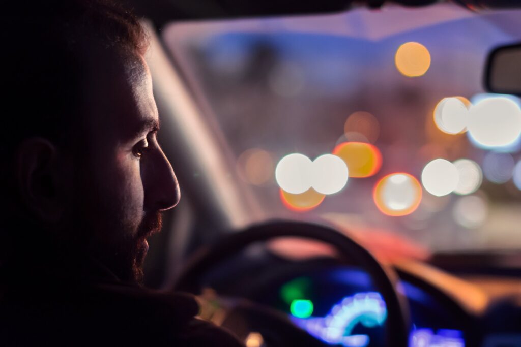 Driving at Night: The Dangers, Do’s, and Don’ts — ilumin